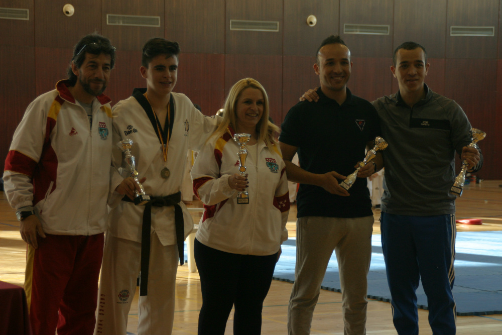 Valledelkas: La Escuela Katamad brilla en el Festival de Navidad de ...